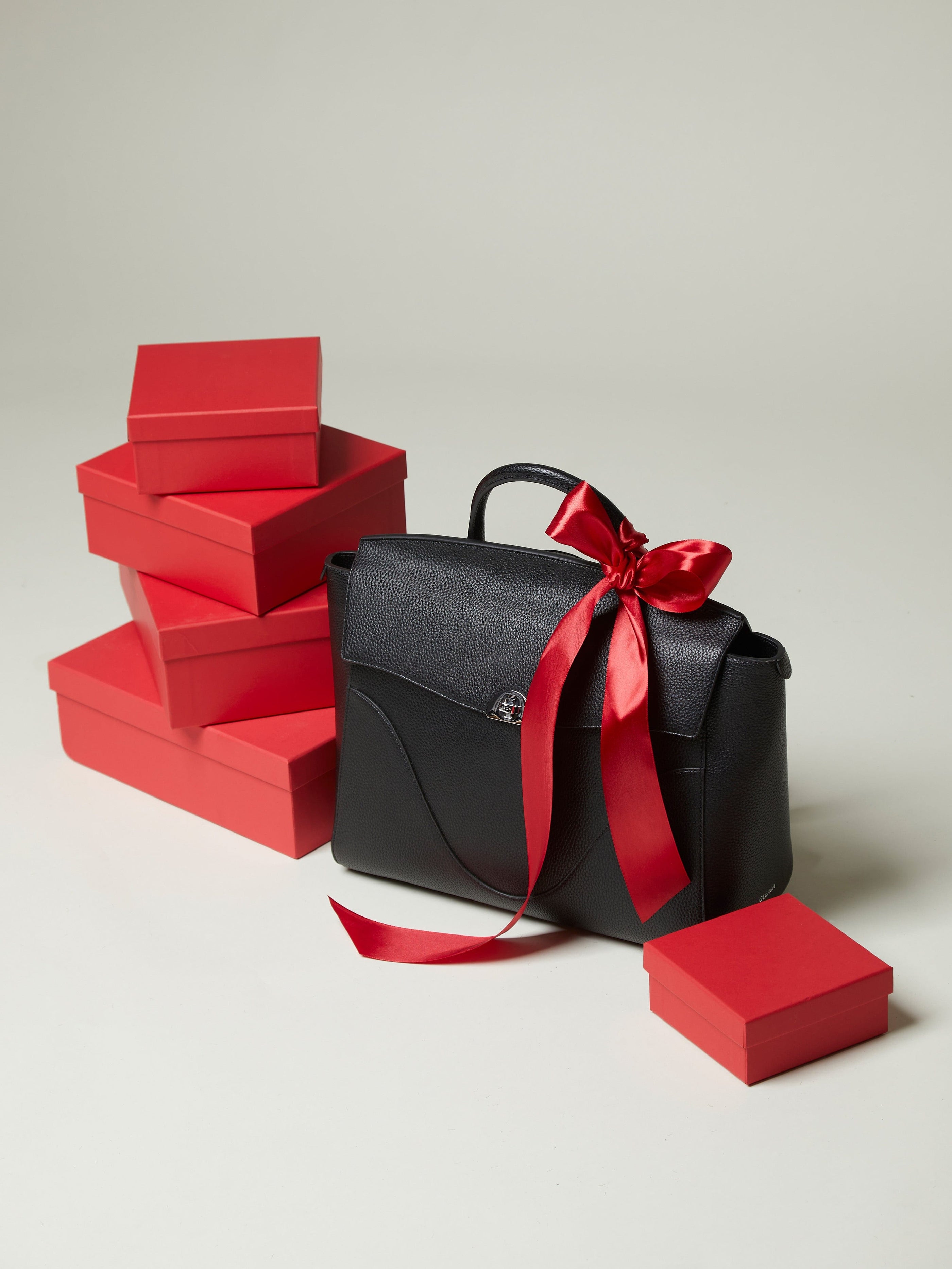 Wavia Bag collection | Women's convertible backpack purse