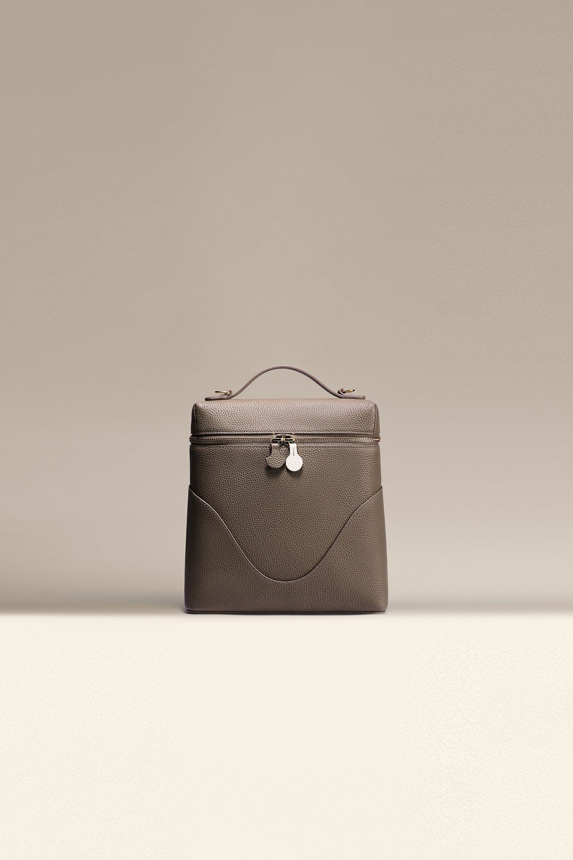 Shop Anchor Bag - OLEADA: Leather Work Bag for Modern Professionals ...